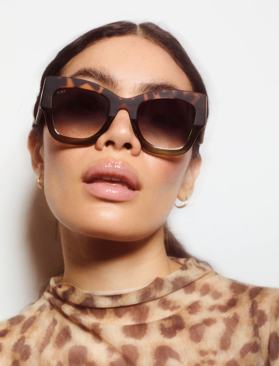 MAYFAIR - Green Tortoise / Green – TIWI